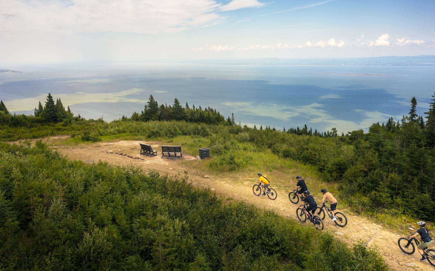 Le Buton | Le Massif